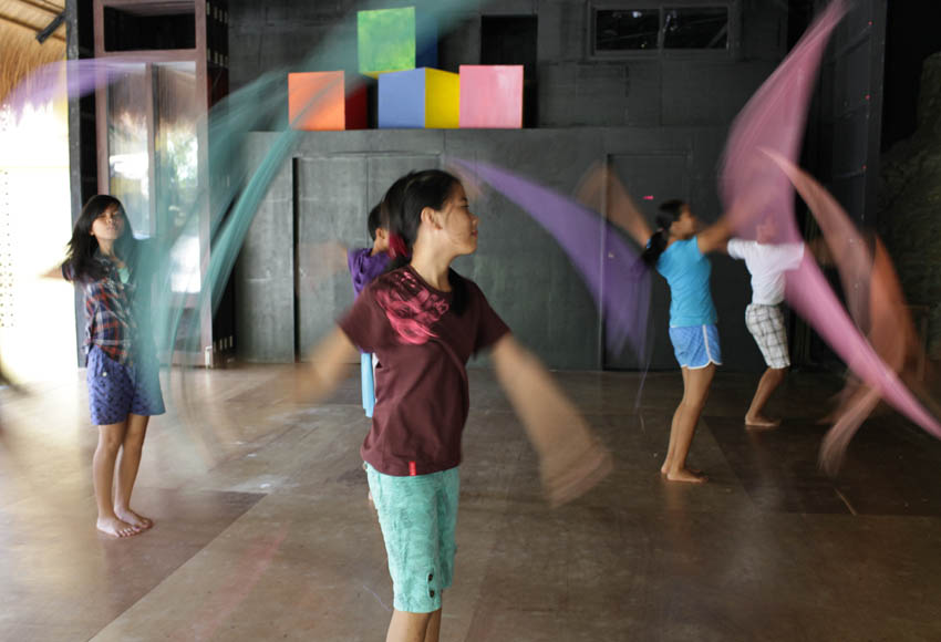 Aninuan Dance Performance